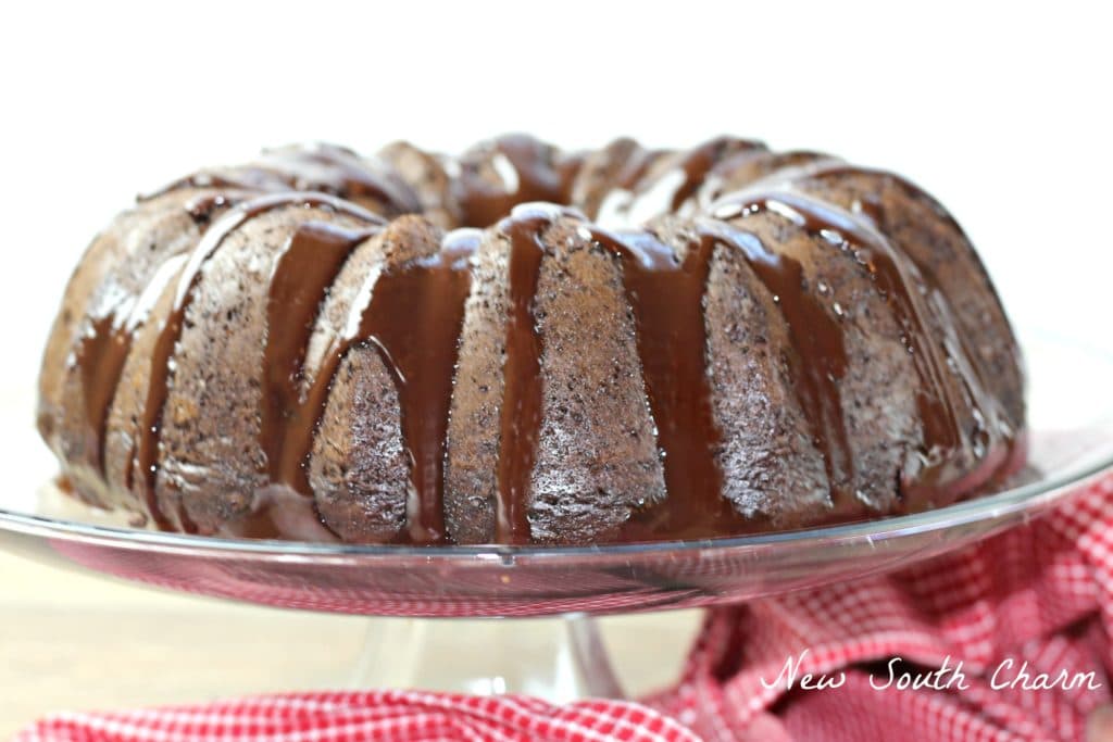 Easy Chocolate Bundt Cake - New South Charm: